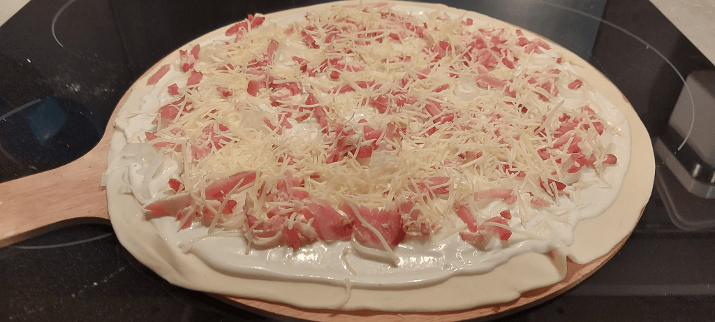 Tarte Flambée Alsacienne (Flammekueche) : Recette Traditionnelle – Les ...