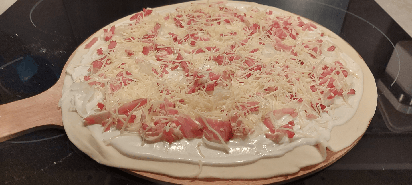 Tarte Flambée Alsacienne (Flammekueche) : Recette Traditionnelle – Les ...